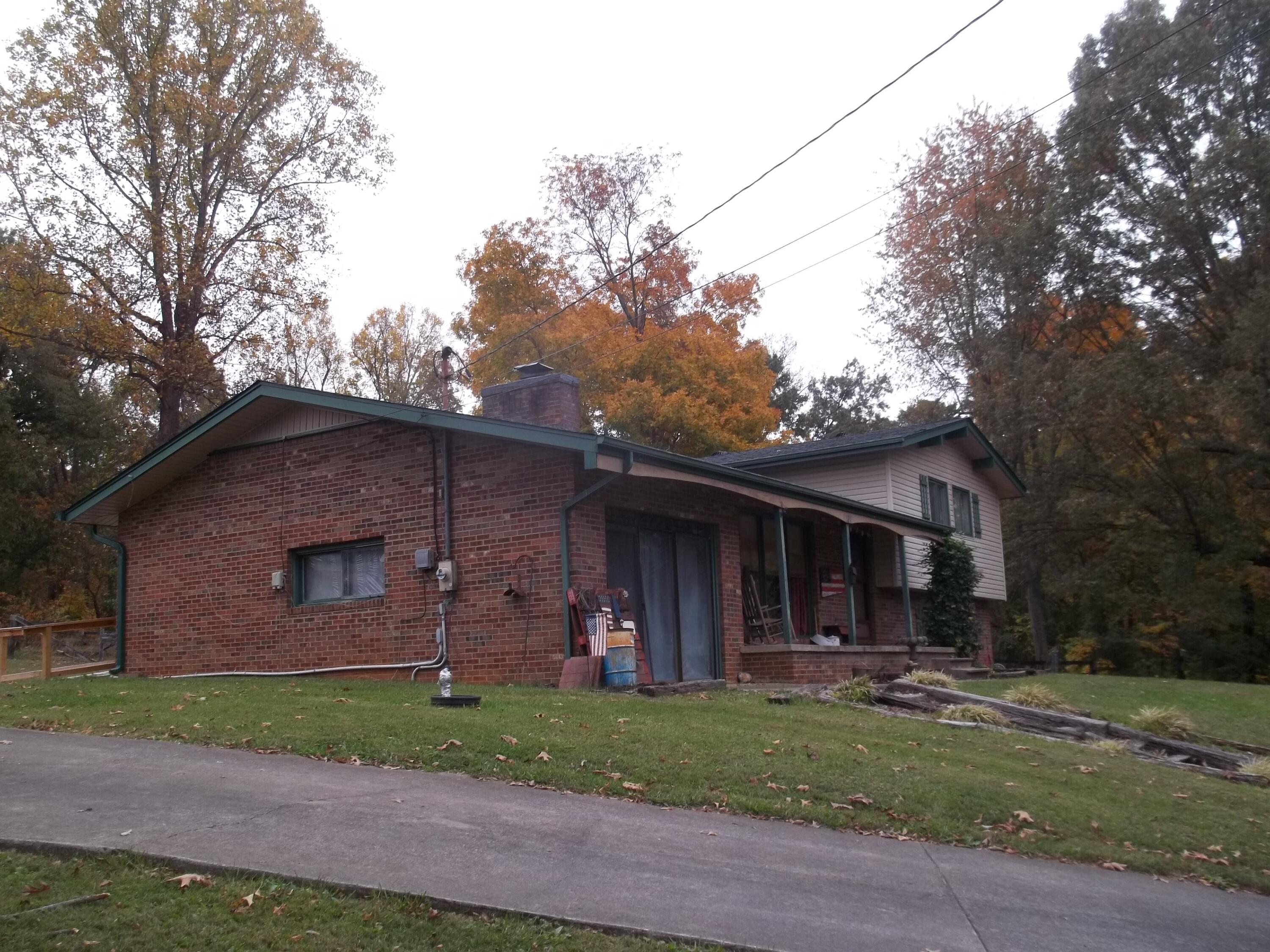 520 Ivy Ln Mount Carmel,TN